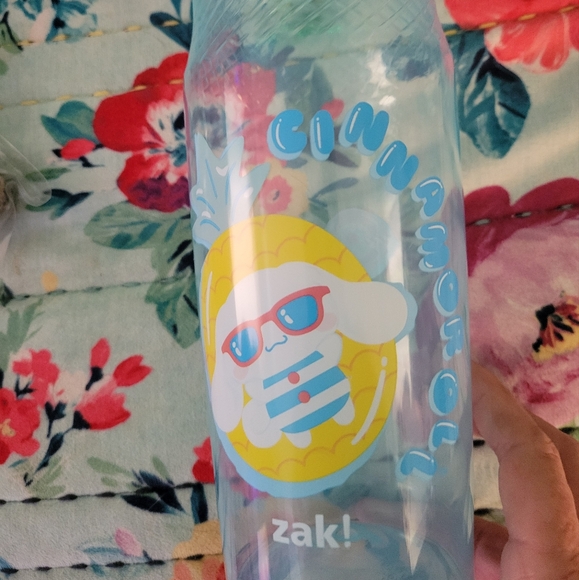 Zak | Kitchen | Zak Cinnamon Roll Water Bottle With Extras | Poshmark
